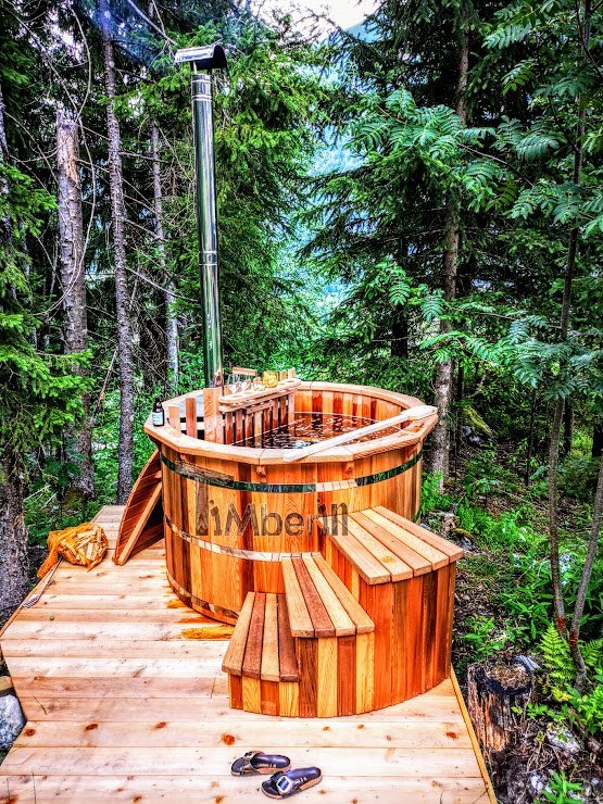 Cedar Hot Tubs UK | Cedar vs Thermowood Wooden Hot Tubs